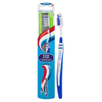 Aquafresh Clean & Flex Medium Toothbrush | PnP